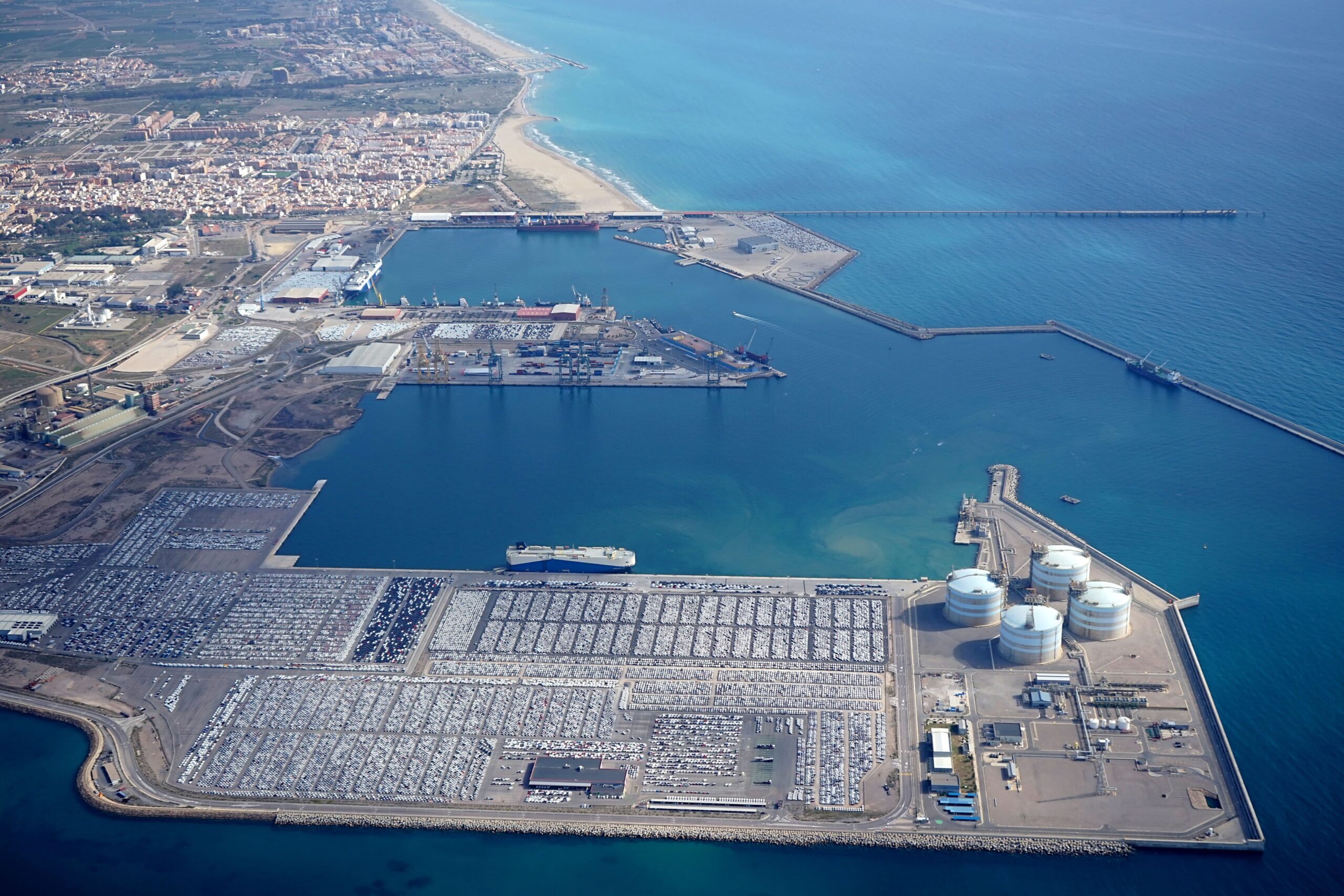 The Port Authority of Valencia makes progress in the construction of ...