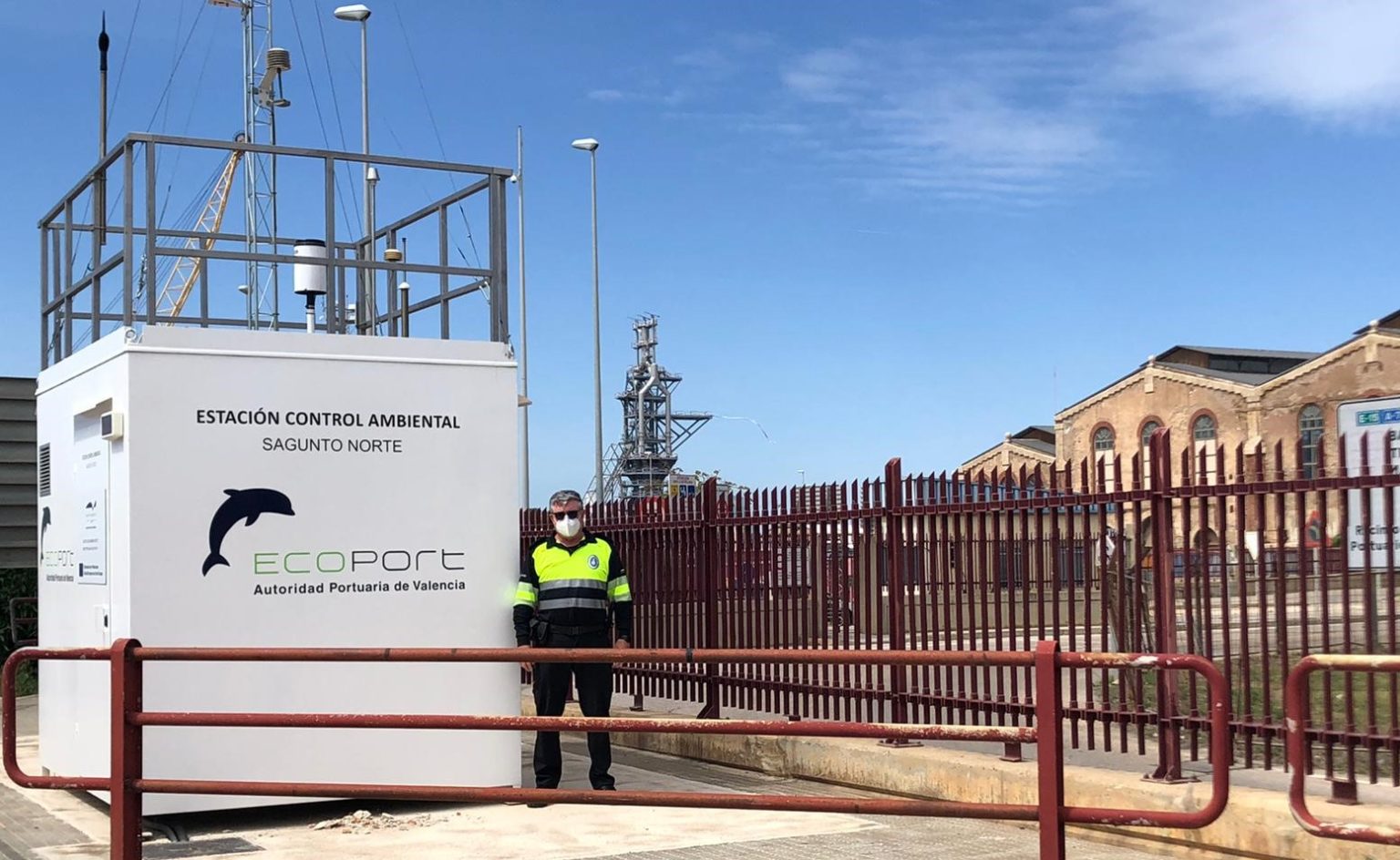 The PAV installs its third air quality and control cabin at the Port of ...