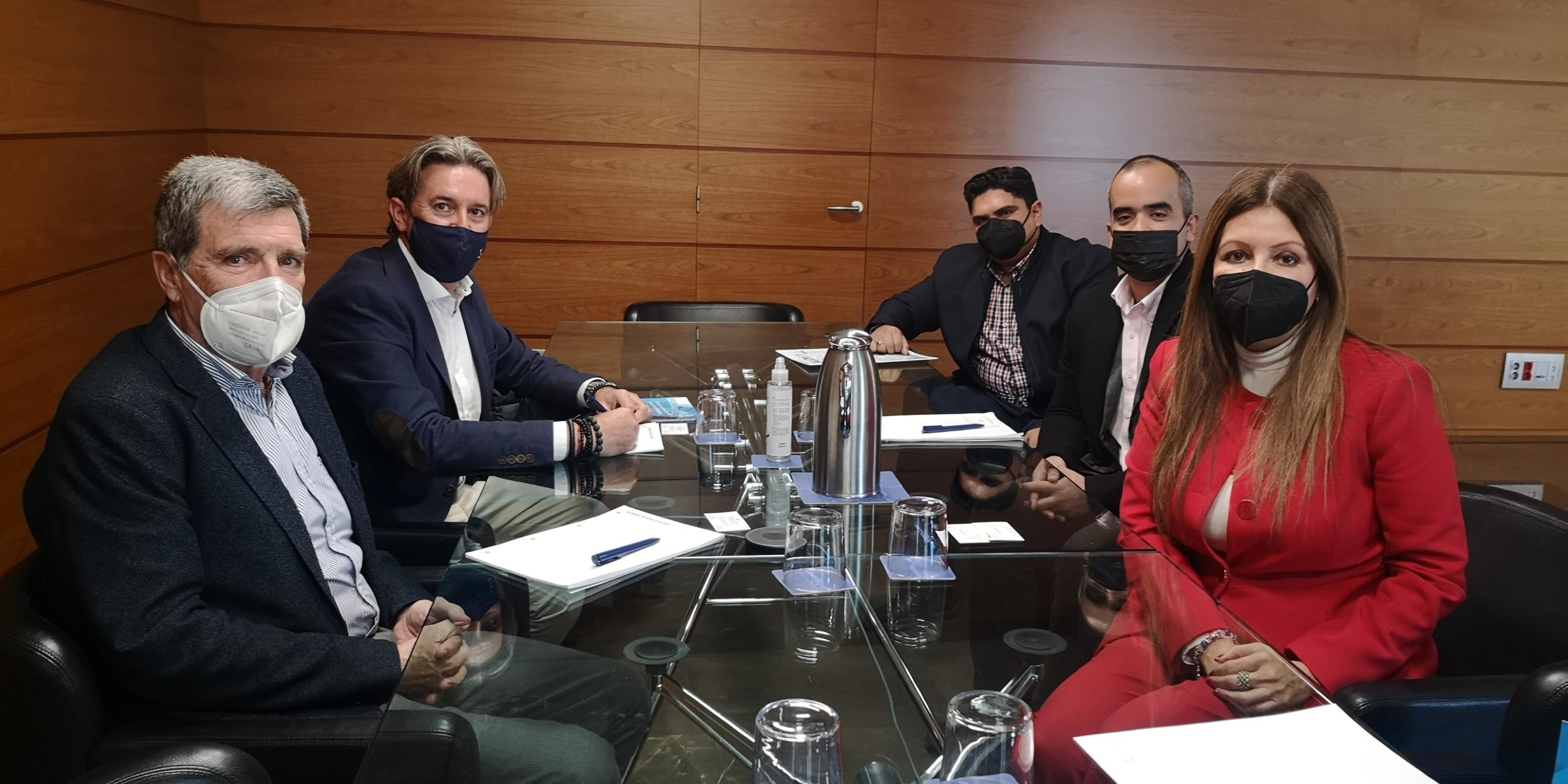 The Consul of Panama is interested in sustainability and innovation ...