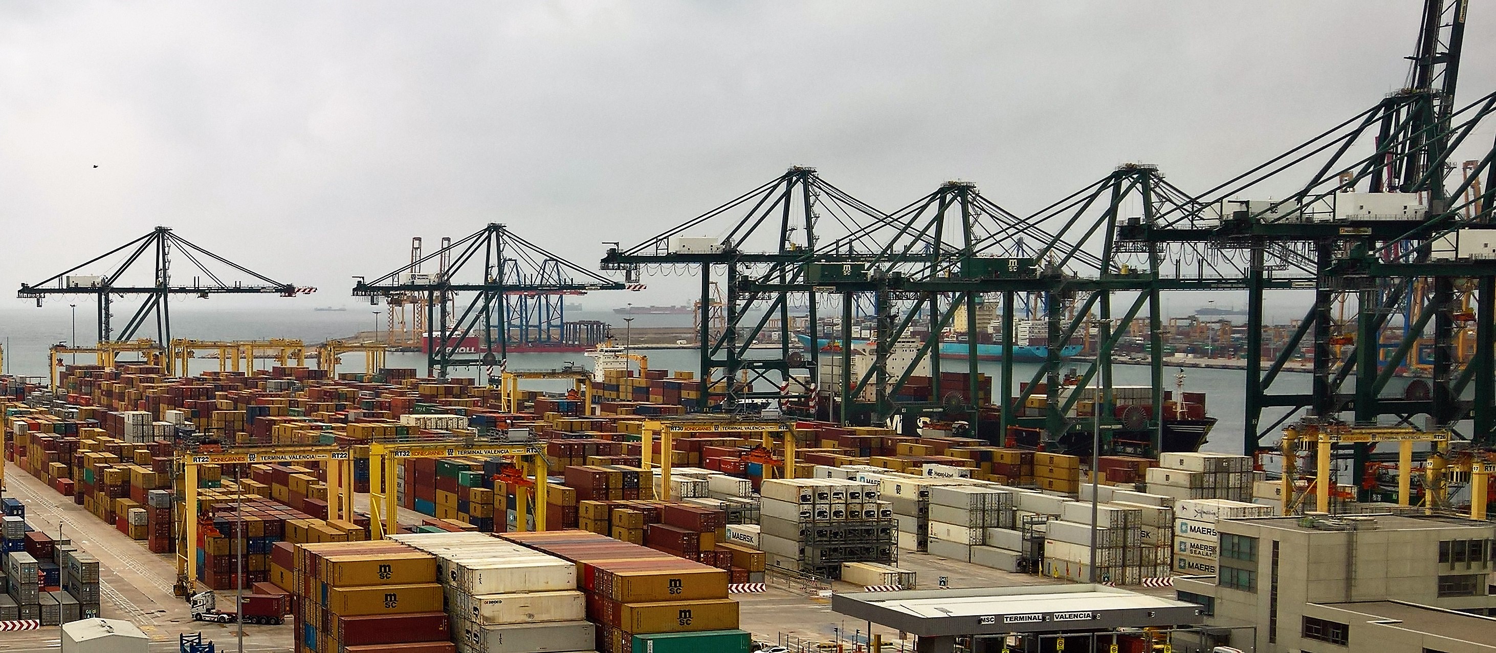 Valenciaport closes the year with the best month of December in its ...