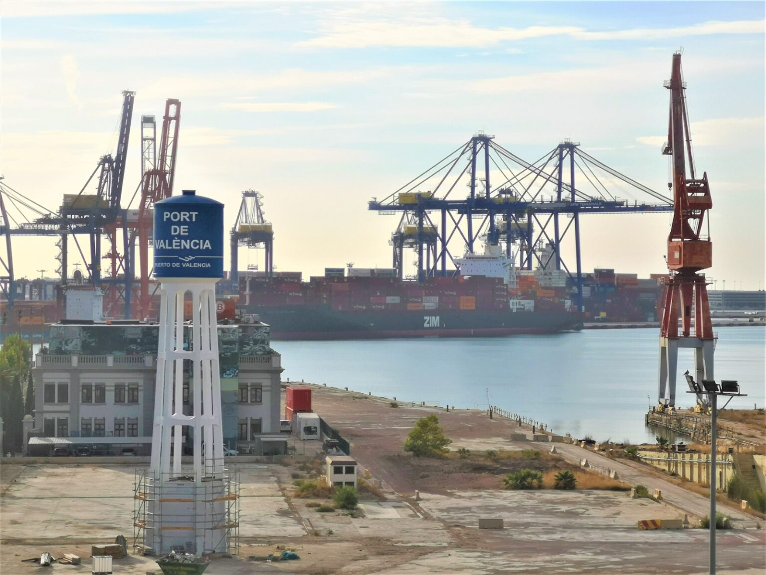 "Port de València" can already be seen from today at the top of the ...