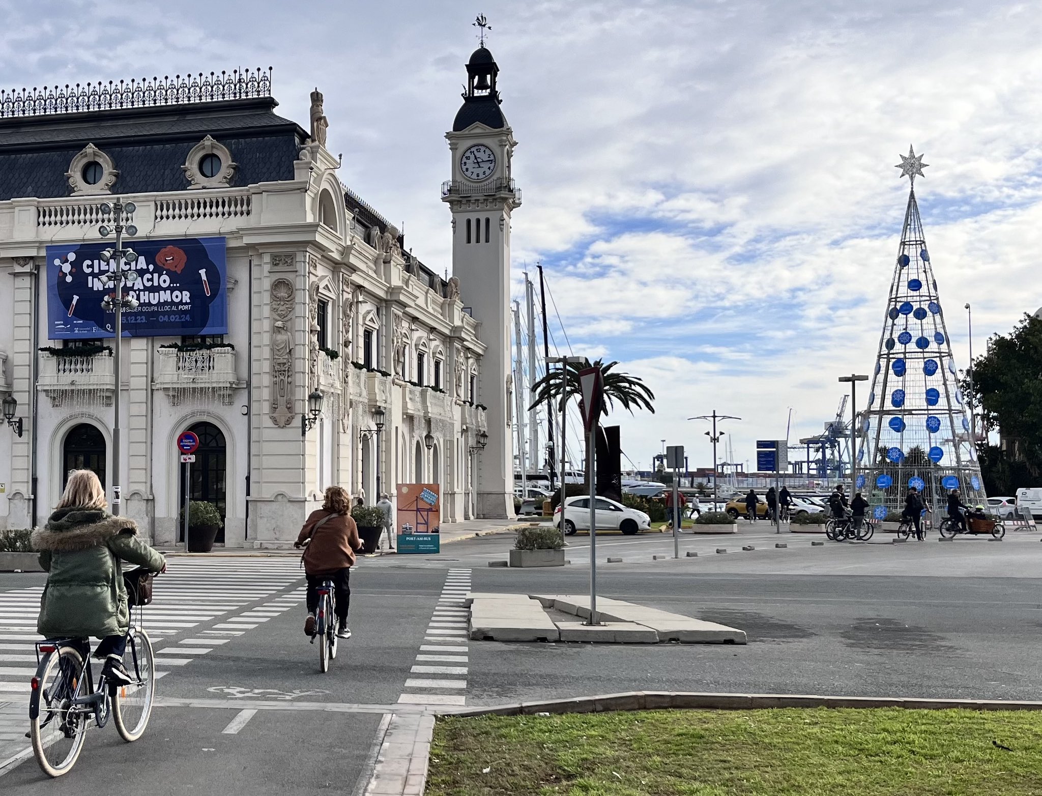 The Three Wise Men arrive to Valènciaby its Port - Valenciaport