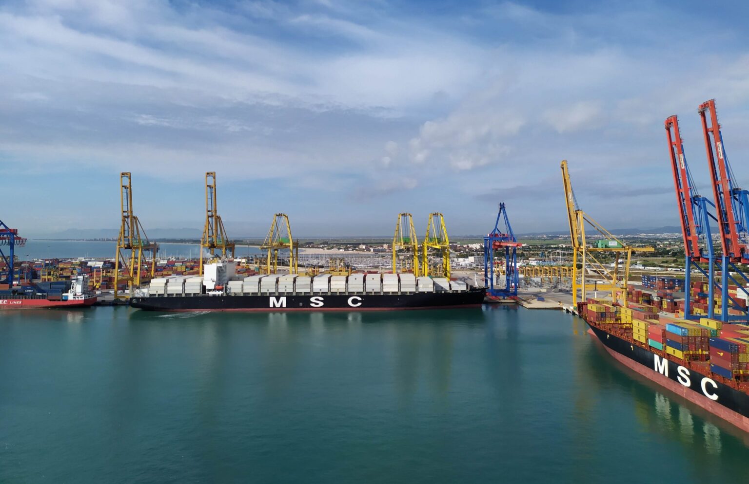 Arrival of natural gas at the Port of Sagunto triples so far this year ...