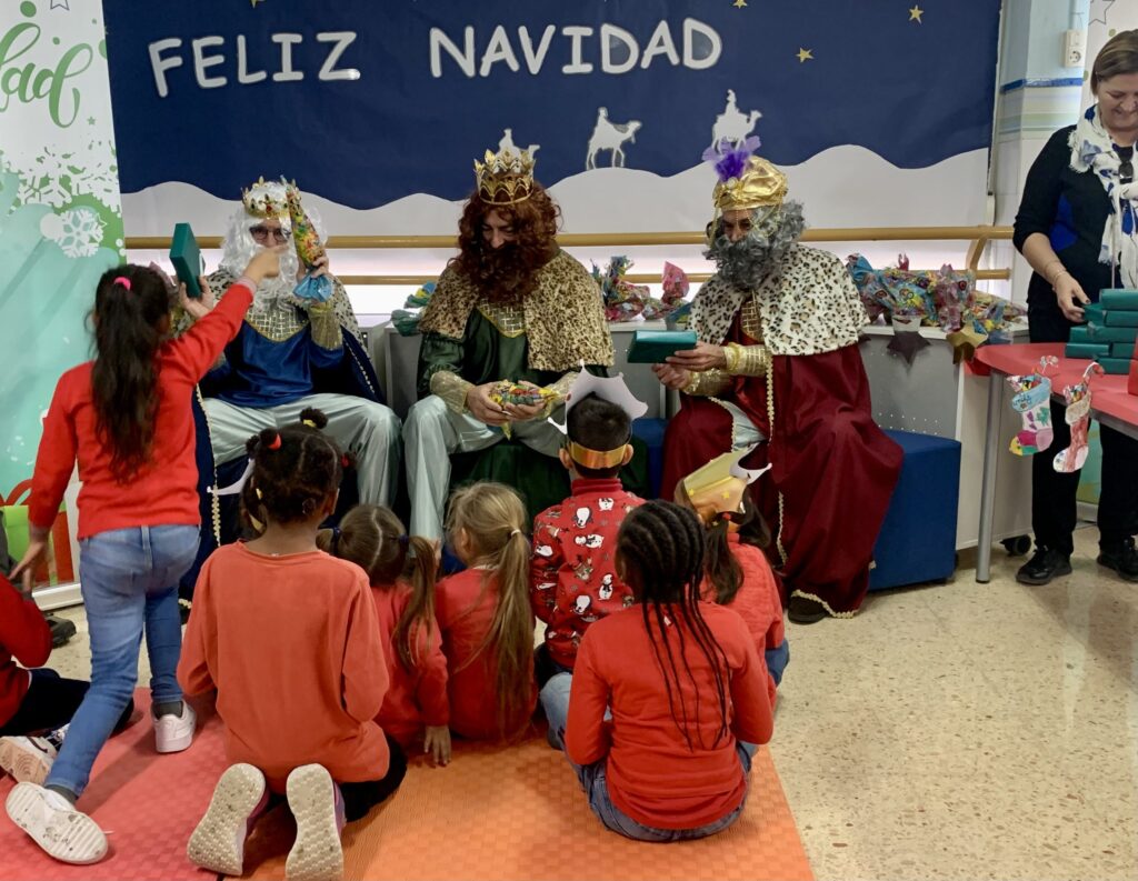The Three Wise Men handed out toys to 350 children in the Maritime ...