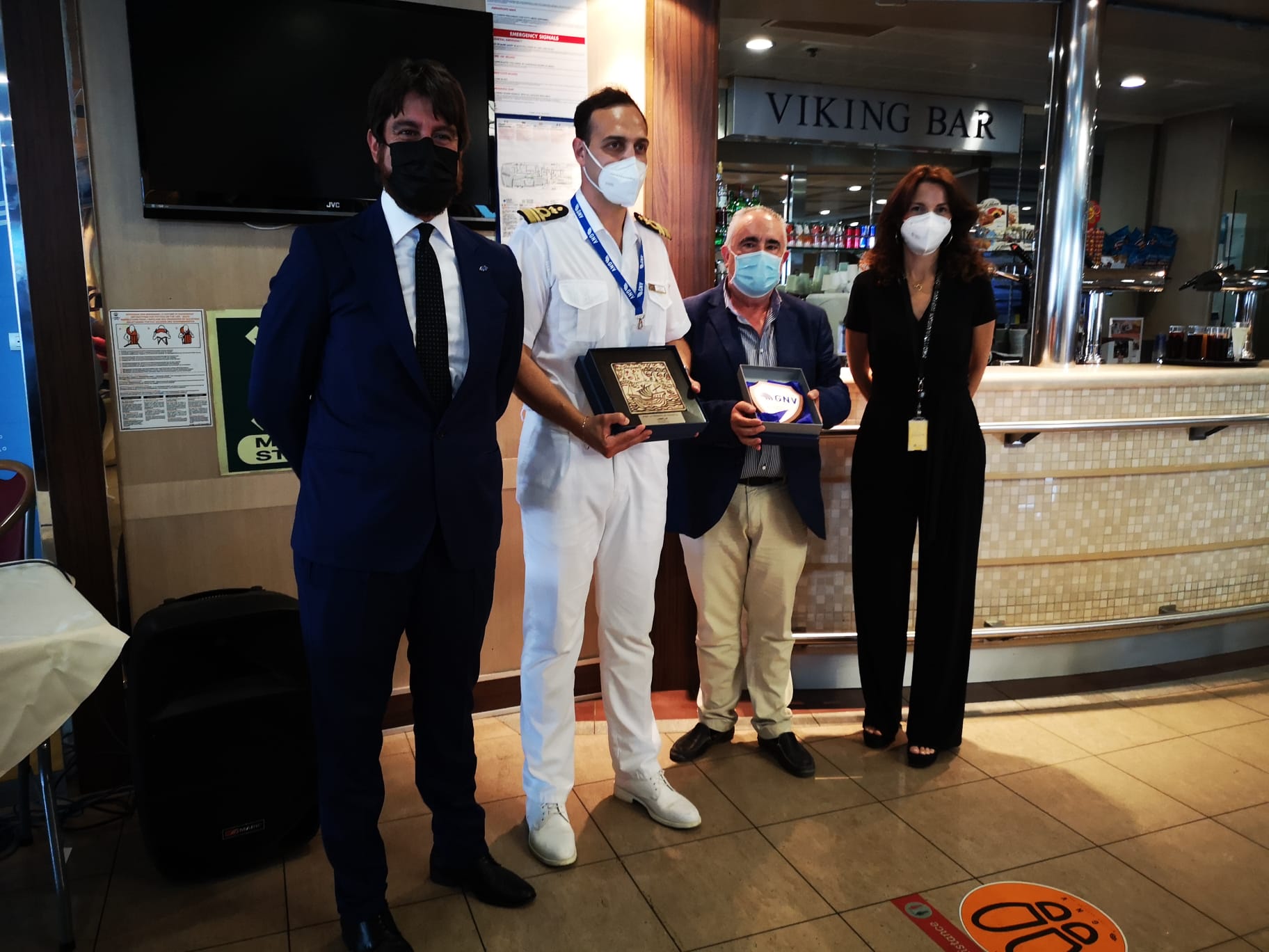 Valenciaport presented the "Socarrat" to the GNV company's ferry ...